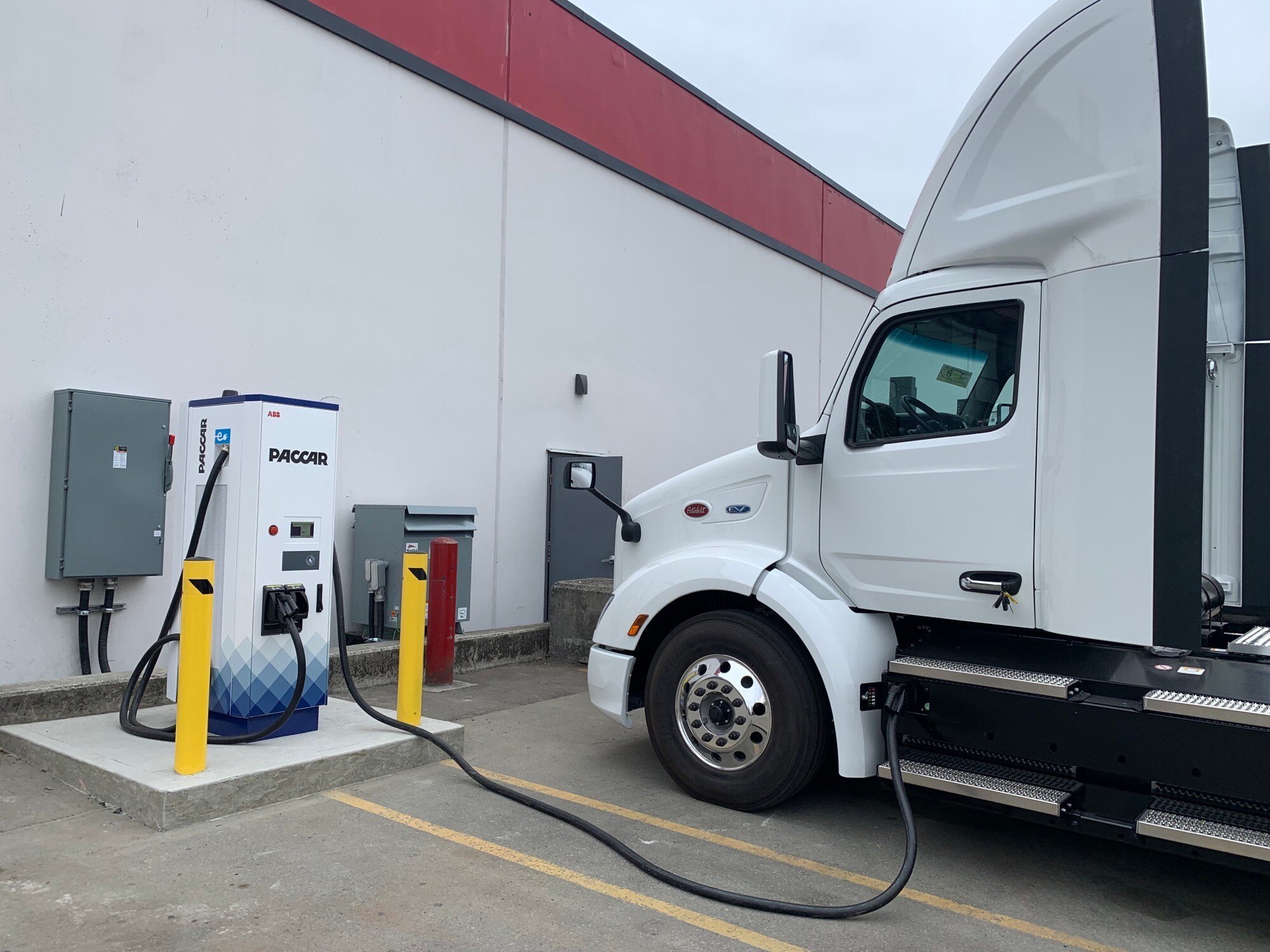 Fast Charging vs. Level 2 Charging: Choosing the Right Solution for ...